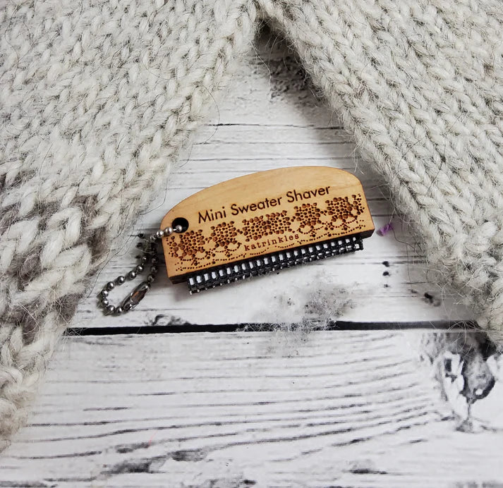 Mini Sweater Shaver – Rabbit Row Yarns & Haberdashery